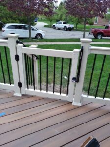 Vinyl Deck Gate Kit 3 Colors - Round or Square - The Deck Barn