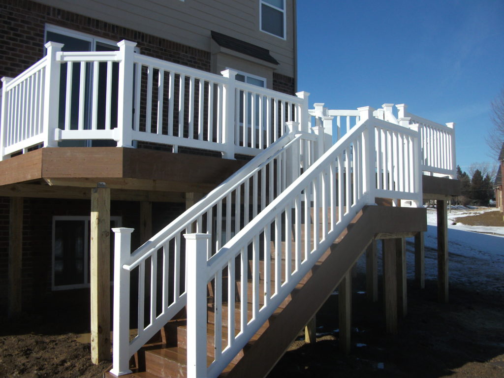 Stair Vinyl Rail Kits with Square 1 1/2" x 1 1/2" Vinyl Balusters 36 ...